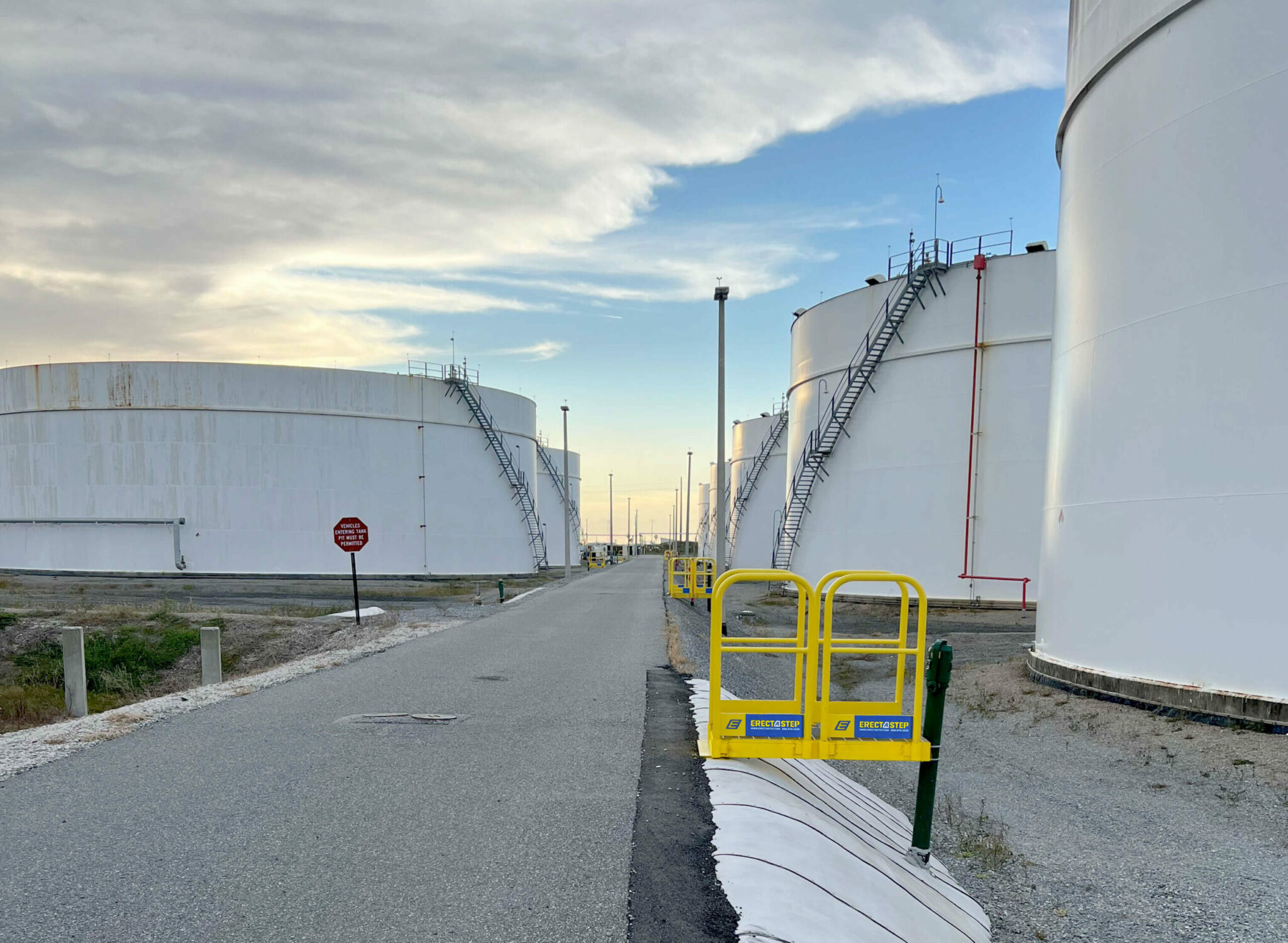 Custom access platform - ErectaStep