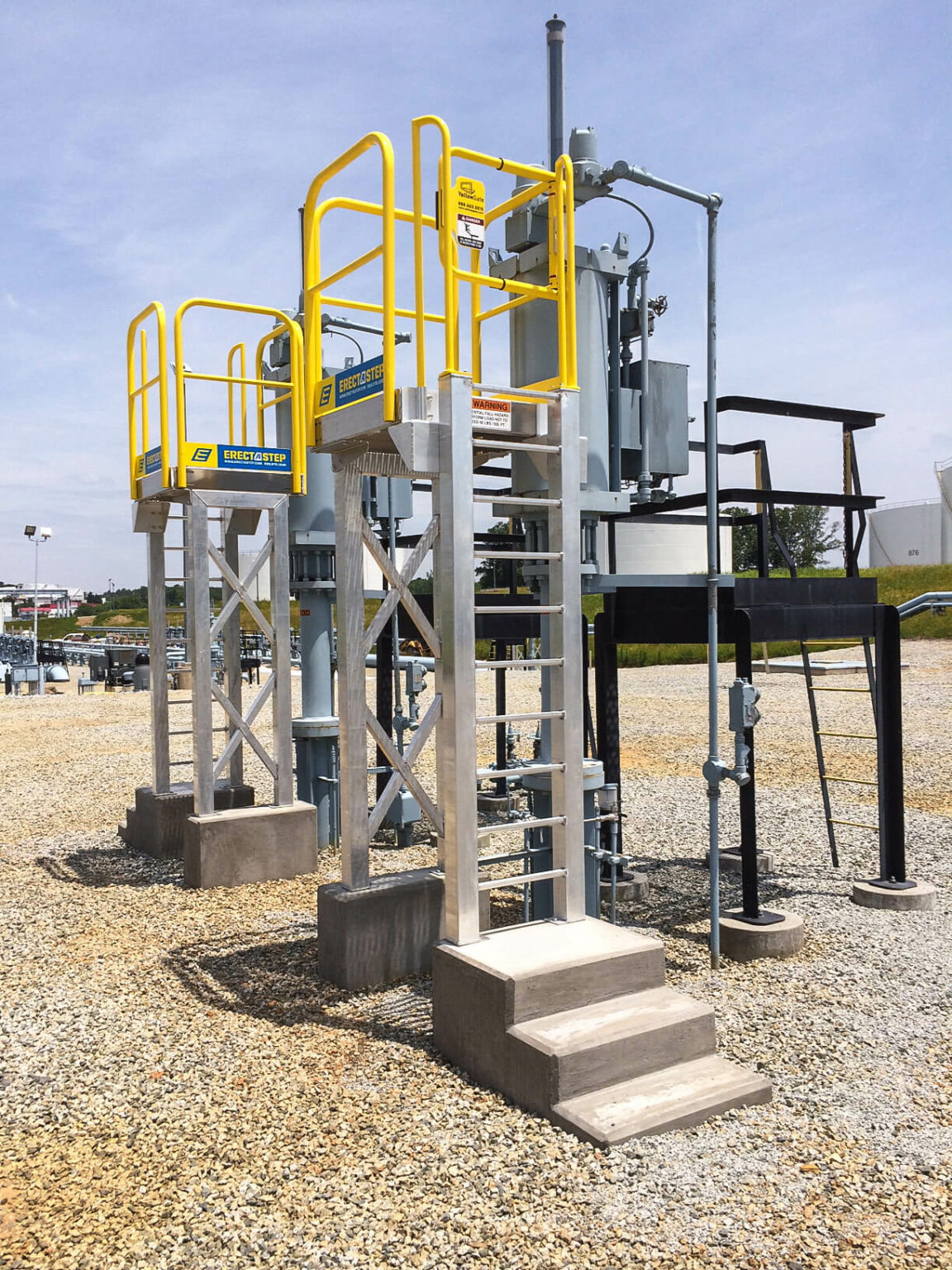 Erectastep double ladder industrial access platform at Colonial Pipe ...