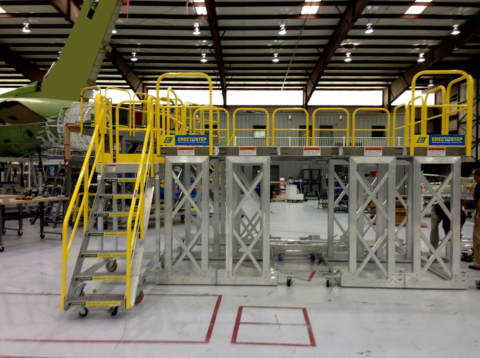 Gulfstream aviation access mobile stairs and platform - ErectaStep