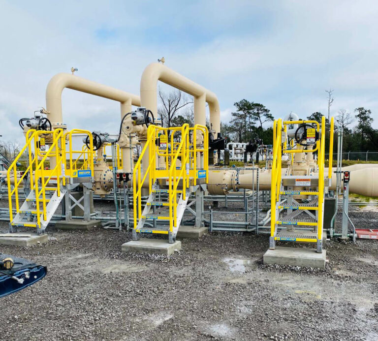 Metal Valve access stairs for pipeline - ErectaStep