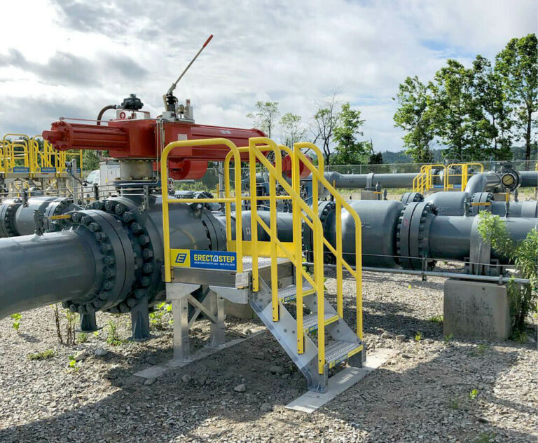 ErectaStep Pipeline & Valve Maintenance Platform Installation - ErectaStep