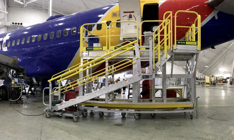 Aviation maintenance platforms - ErectaStep